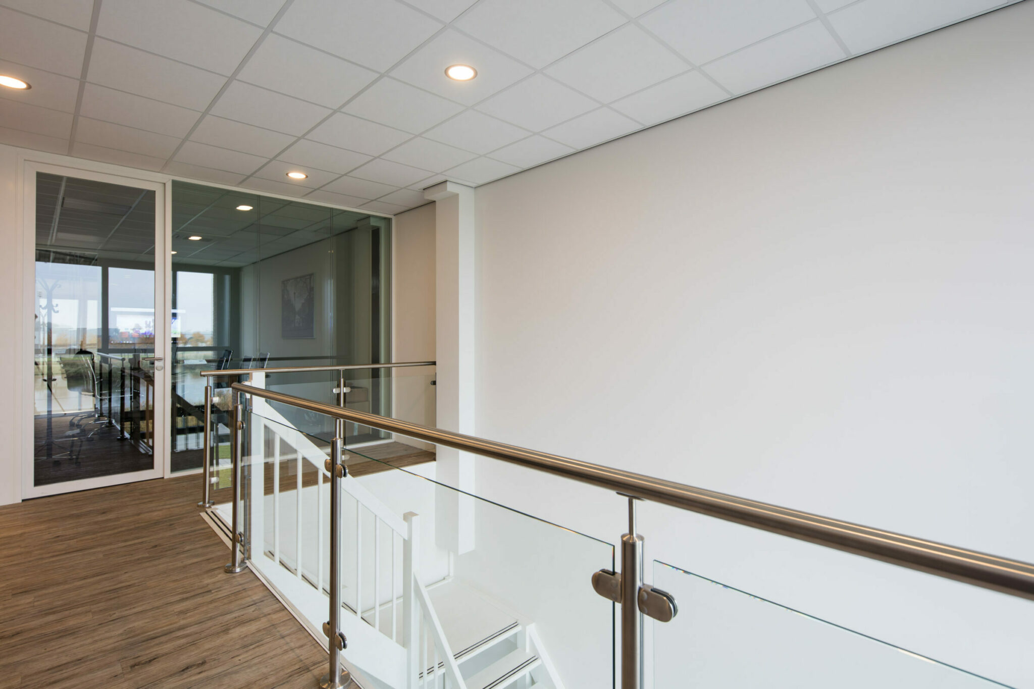 DBZ 100 Sound control dubbelglas wand - Debazis Systeemwanden